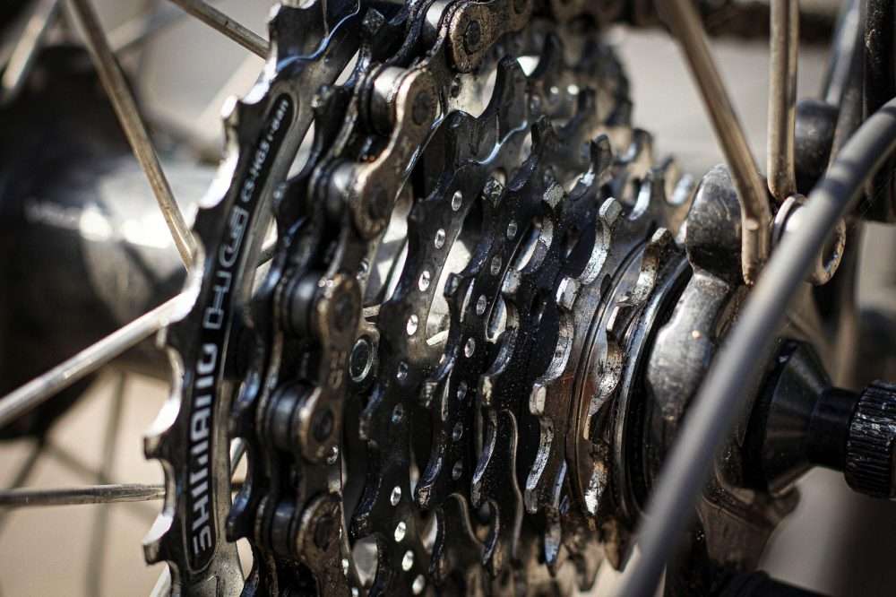 A Comprehensive Guide: How Bicycle Chain Works?